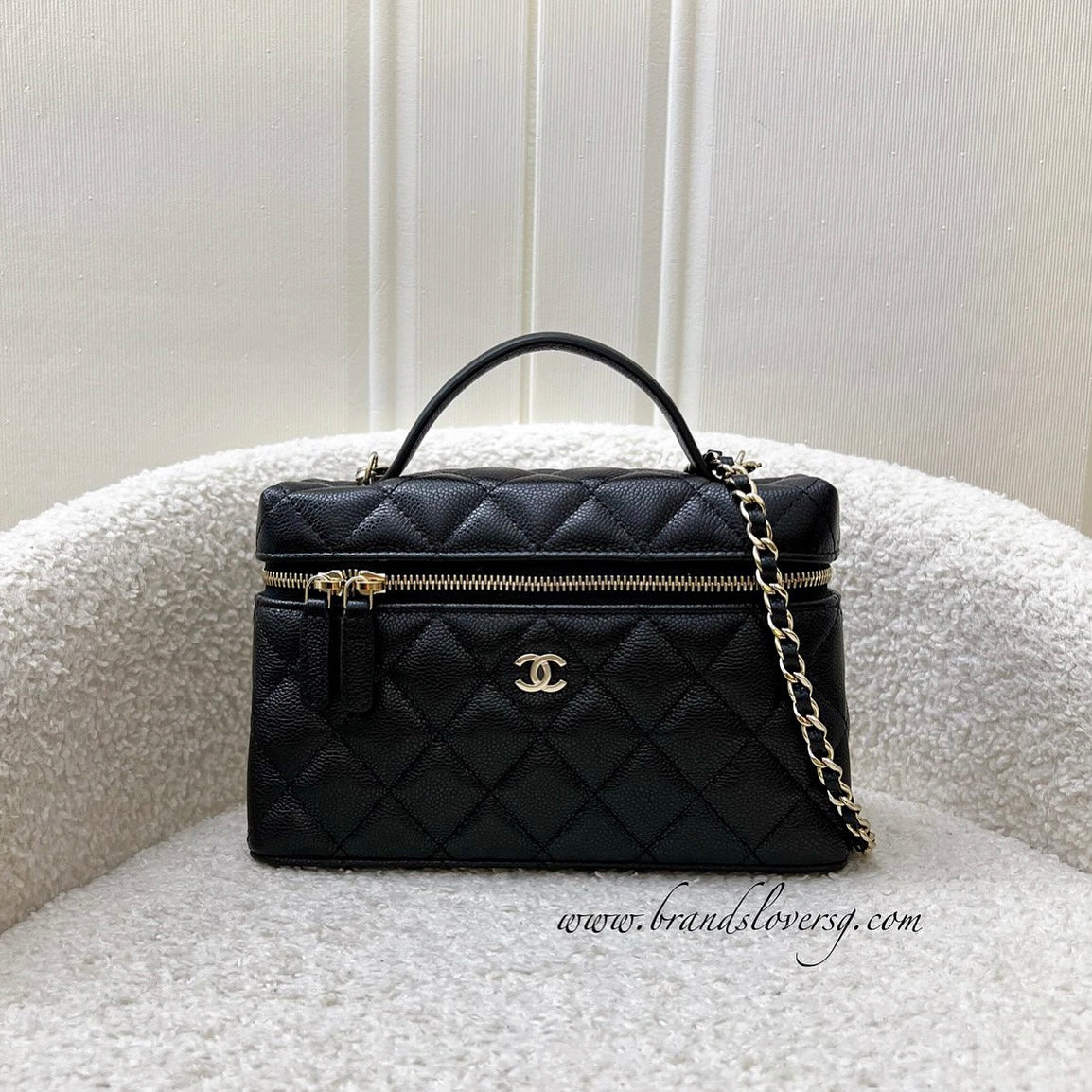 Chanel 25C Vanity / Clutch with Chain (LP Style Bag) in Black Caviar a – Brands Lover