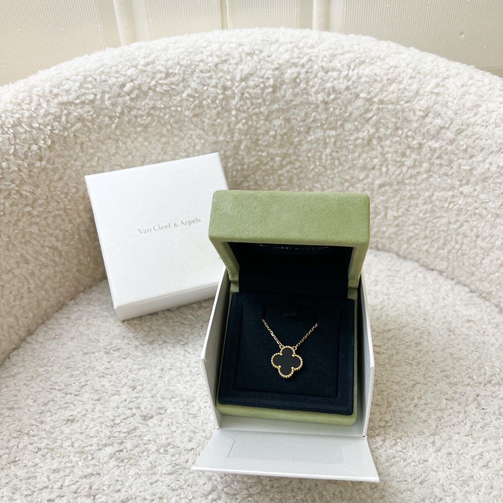 Van Cleef & Arpels VCA Vintage Alhambra Single Motif Pendant Necklace ...