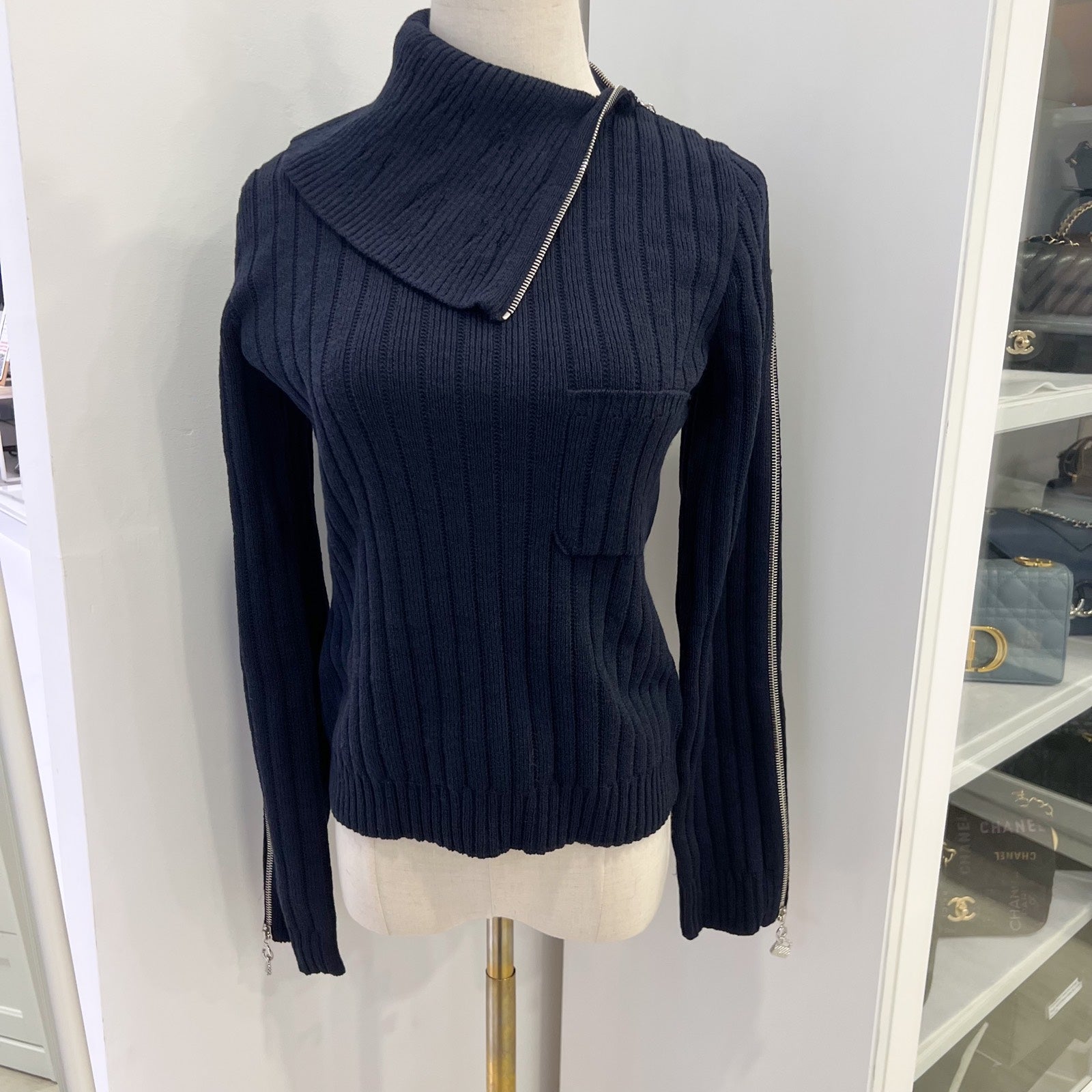 Chanel 24K Knitted Pullover with Zipper and Charms in Navy Wool and Po ...
