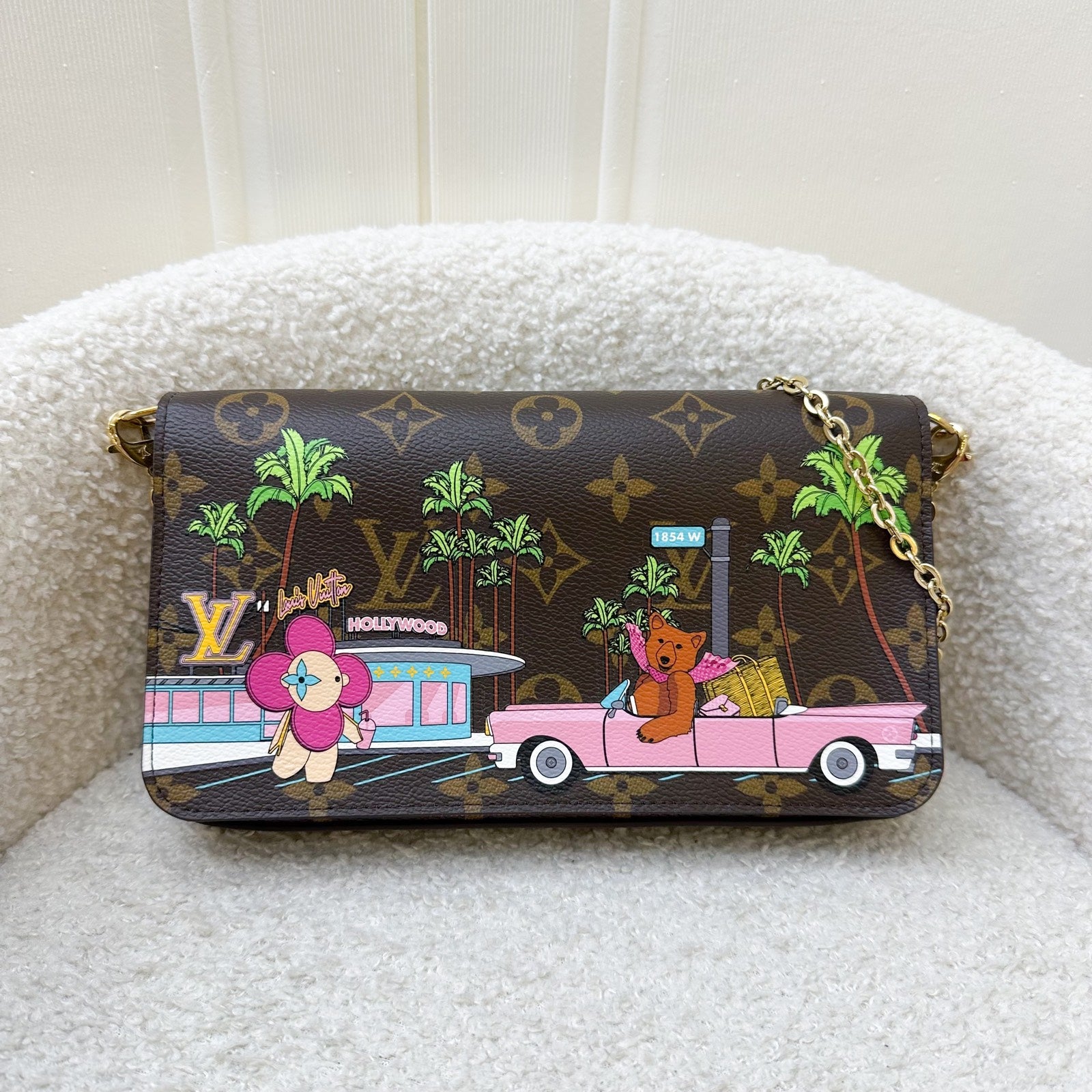LV Christmas 2021 Hollywood Felicie 3-in-1 Pochette in Monogram Canvas ...