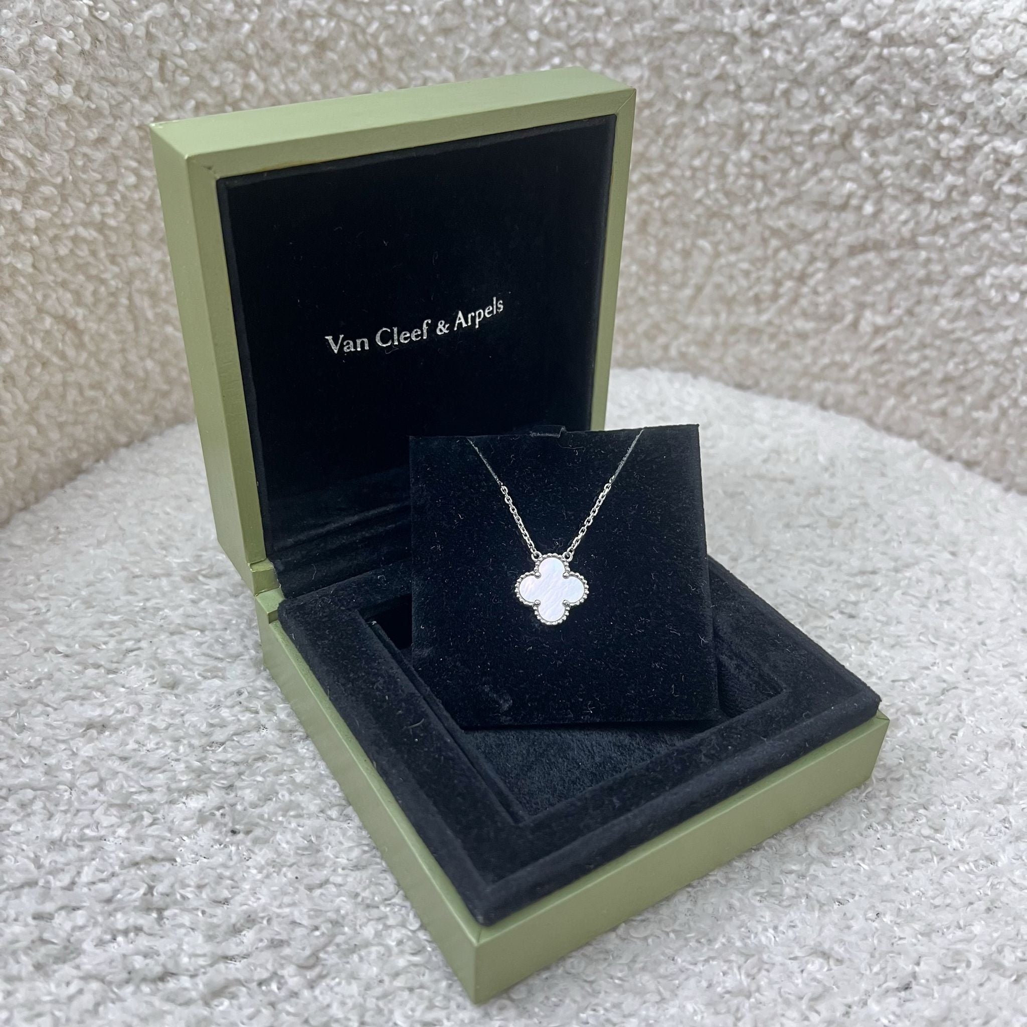 Van Cleef & Arpels VCA Vintage Alhambra 1 Motif Pendant Necklace with ...