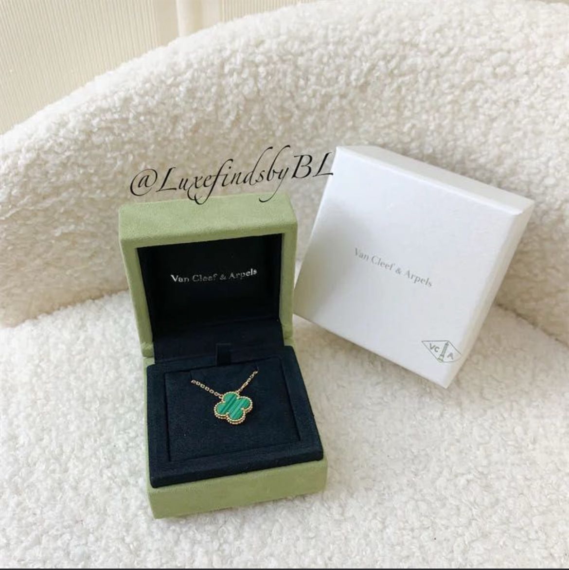 Van Cleef & Arpels VCA Vintage Alhambra Pendant, Yellow Gold, Malachit ...