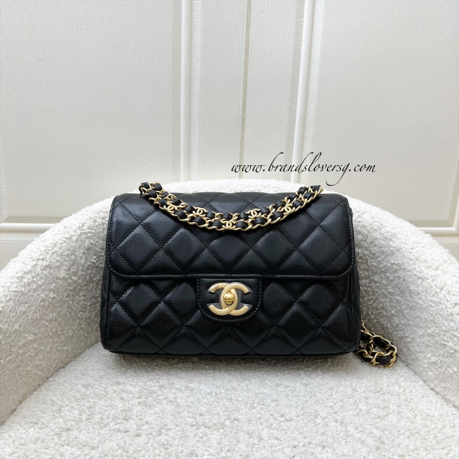 Chanel 25P Seasonal Small / Mini Flap Bag in Black Caviar and AGHW (Mo ...