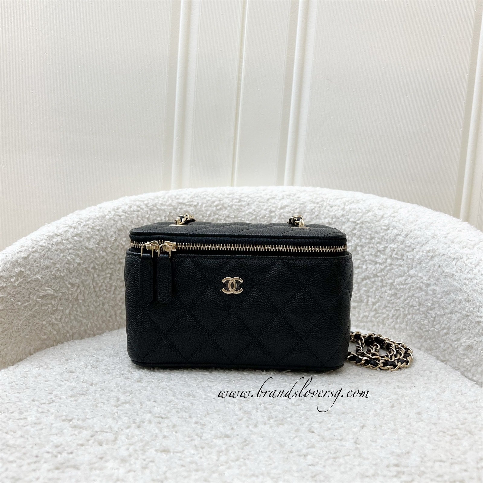 Chanel Classic Small Vanity in Black Caviar and LGHW (AP1341) – Brands ...