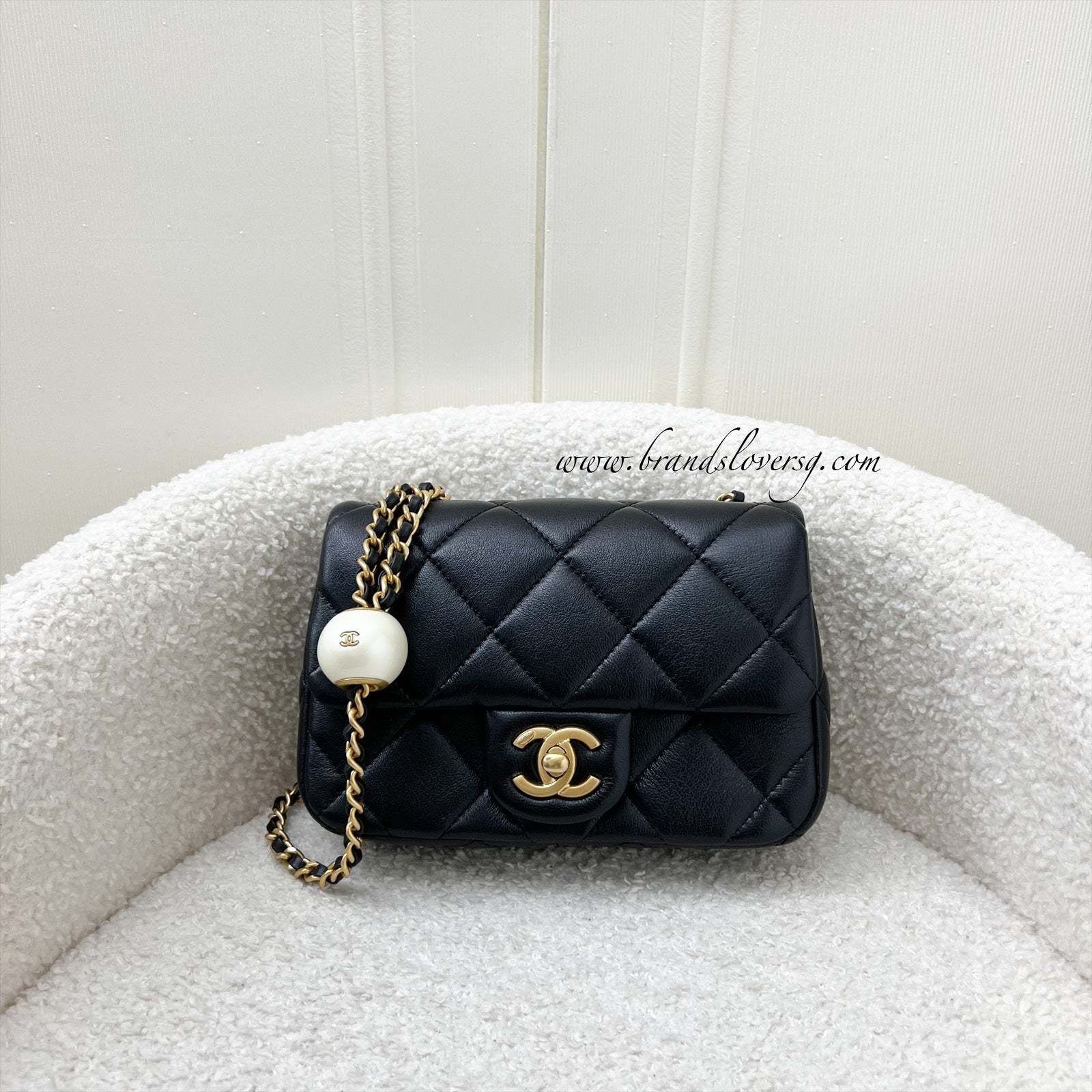 Chanel 24S Adjustable Pearls Chain Mini Flap in Black Lambskin and AGH ...