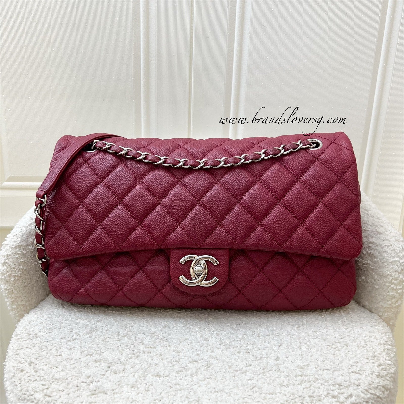 Chanel Easy Caviar Jumbo Flap Bag in Burgundy Red Caviar and SHW ...
