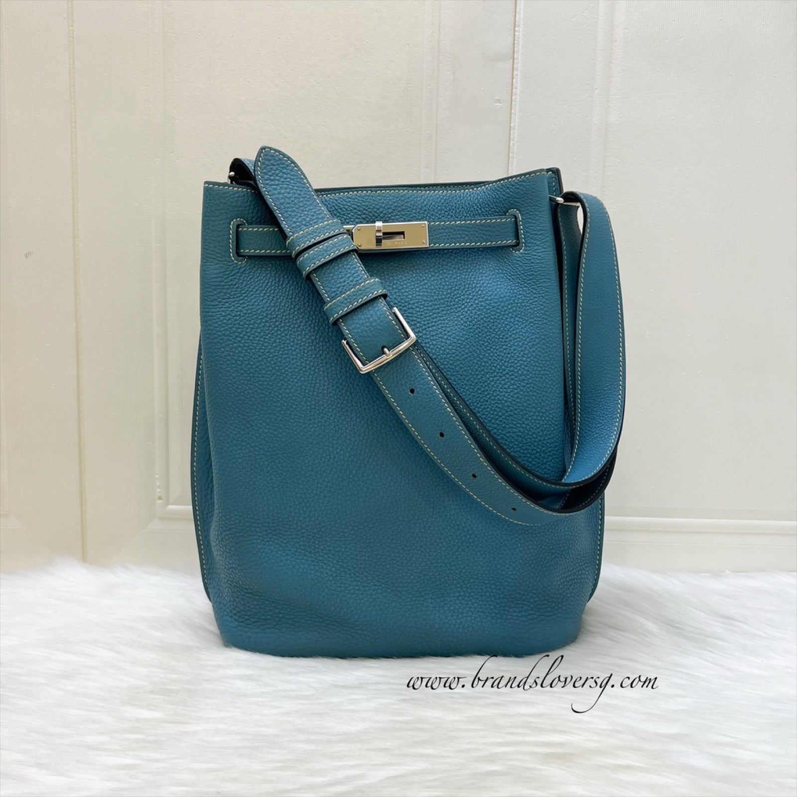 Hermes So Kelly 22 in Blue Togo Leather and PHW – Brands Lover