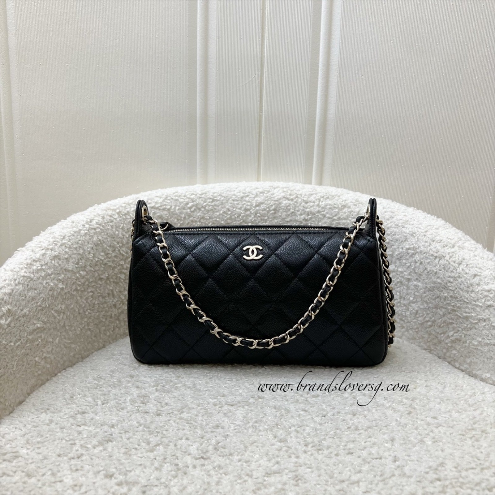[Local Set - July 2025] Chanel 25A Clutch with Chain in Black Caviar G ...