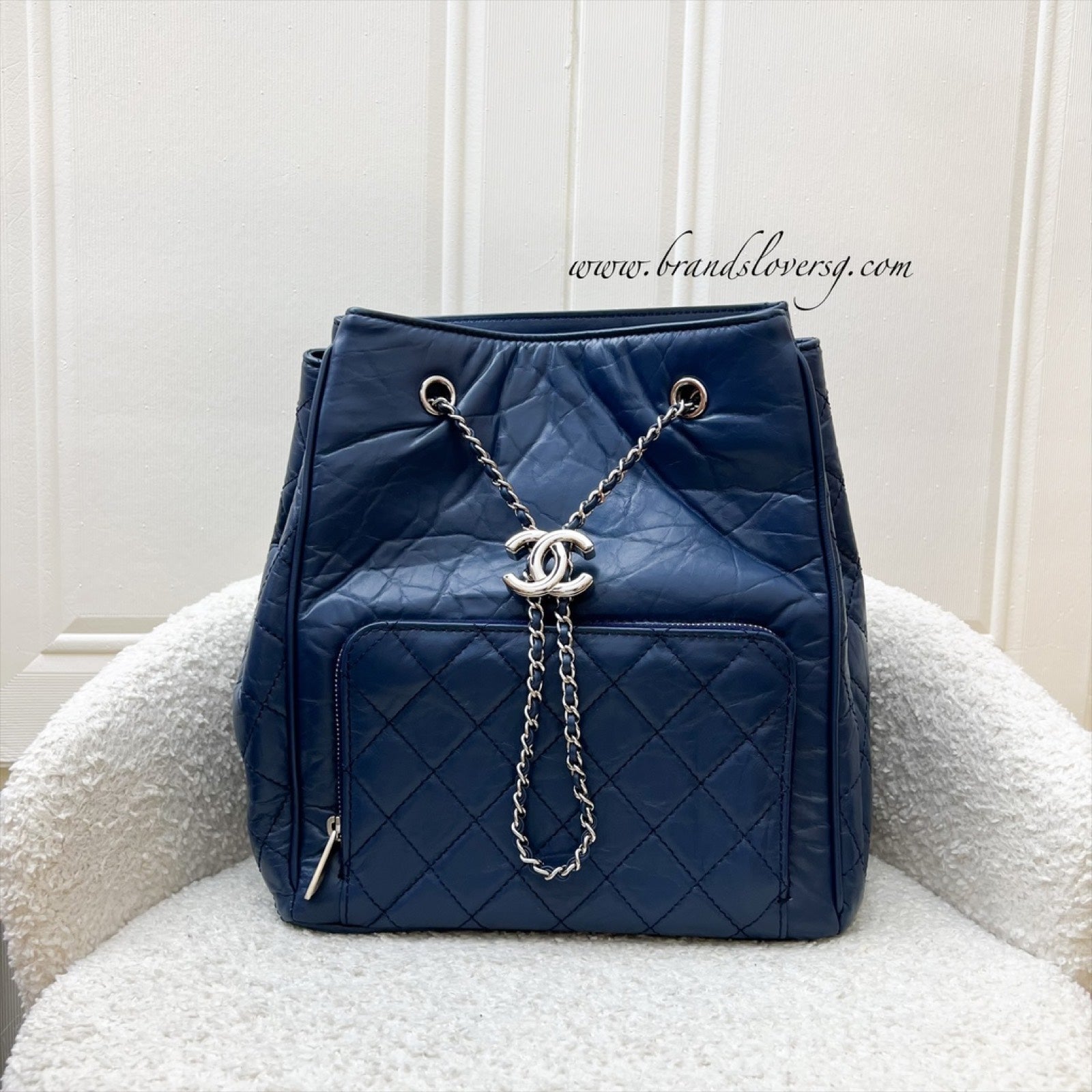 Chanel Drawstring Bucket Bag in Blue Distressed Calfskin and SHW ...